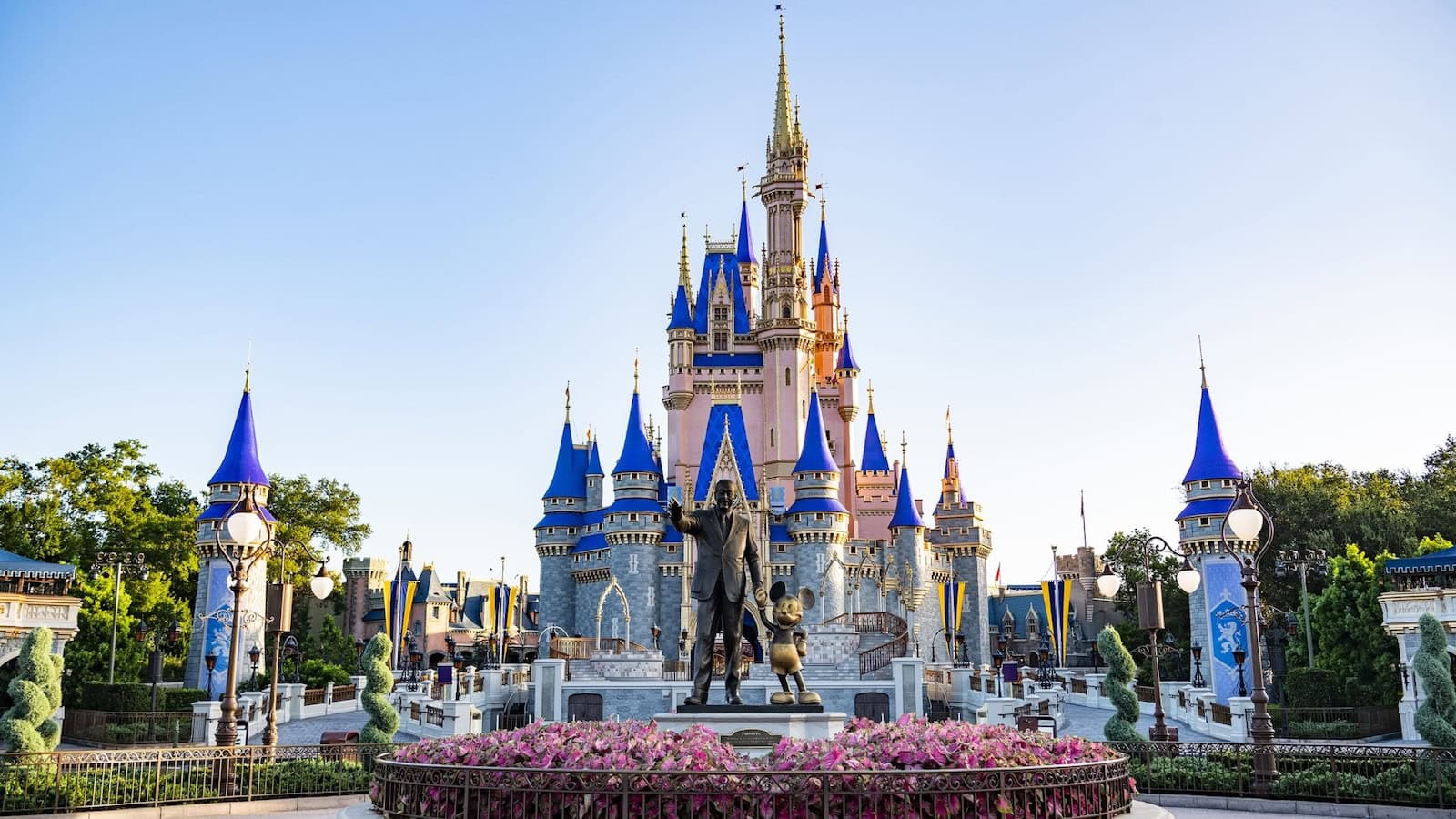 Magic Kingdom 2026: Rides, Hours, Map & Planning Guide | Deep Arrival