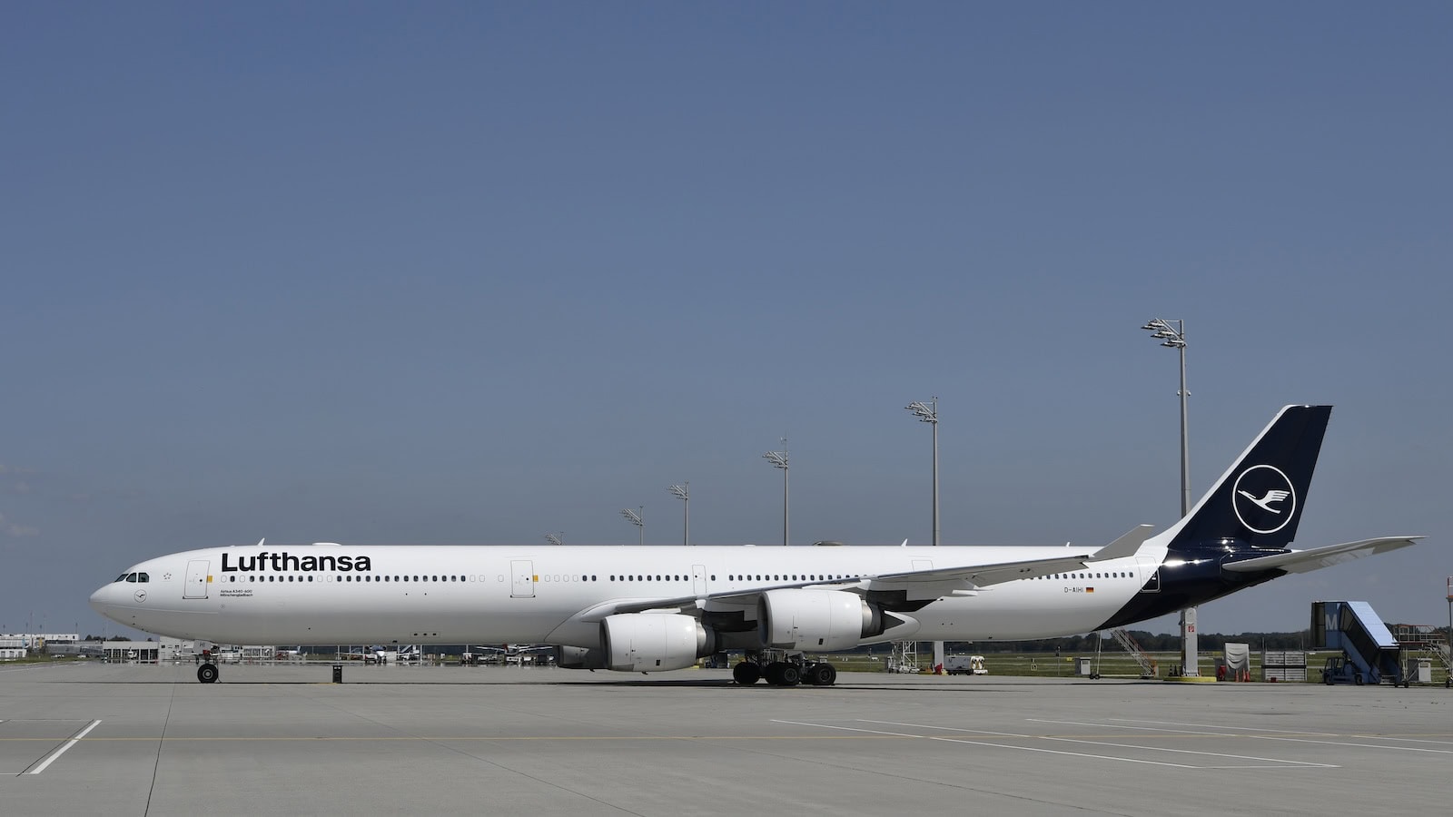 Lufthansa 787-9 Collapse Shows Gate Risk | Deep Arrival