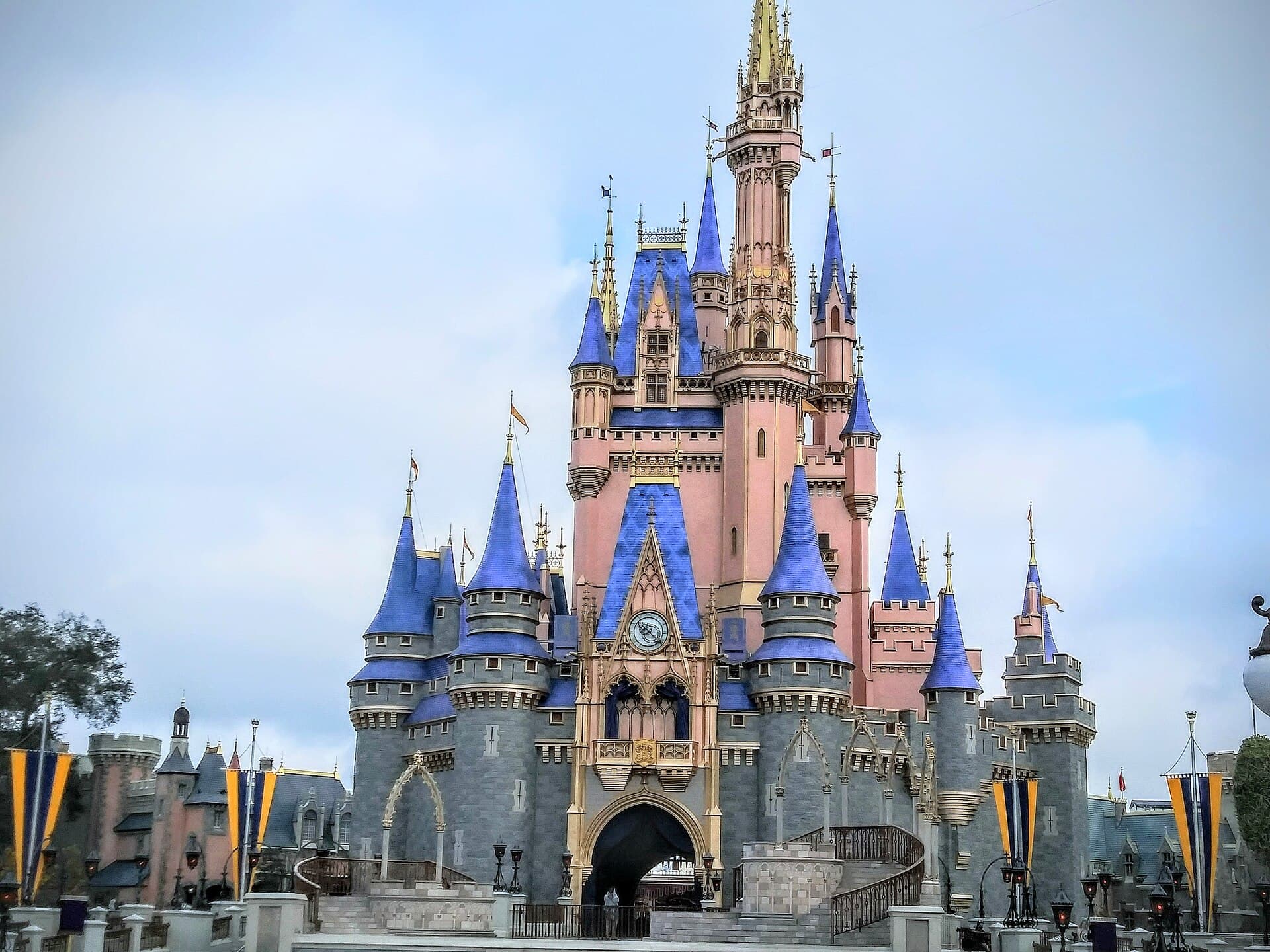 Magic Kingdom July 4 2026: Booked Solid for America's 250th | Deep Arrival