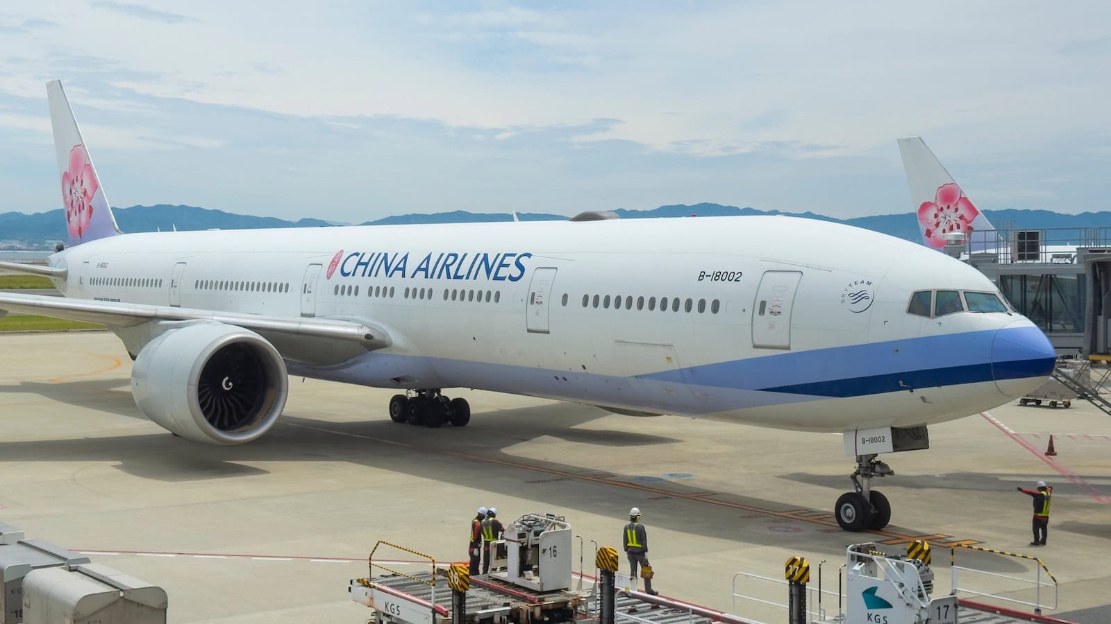 Condor Airlines Guide (2026): Business Class & US Routes | Deep Arrival