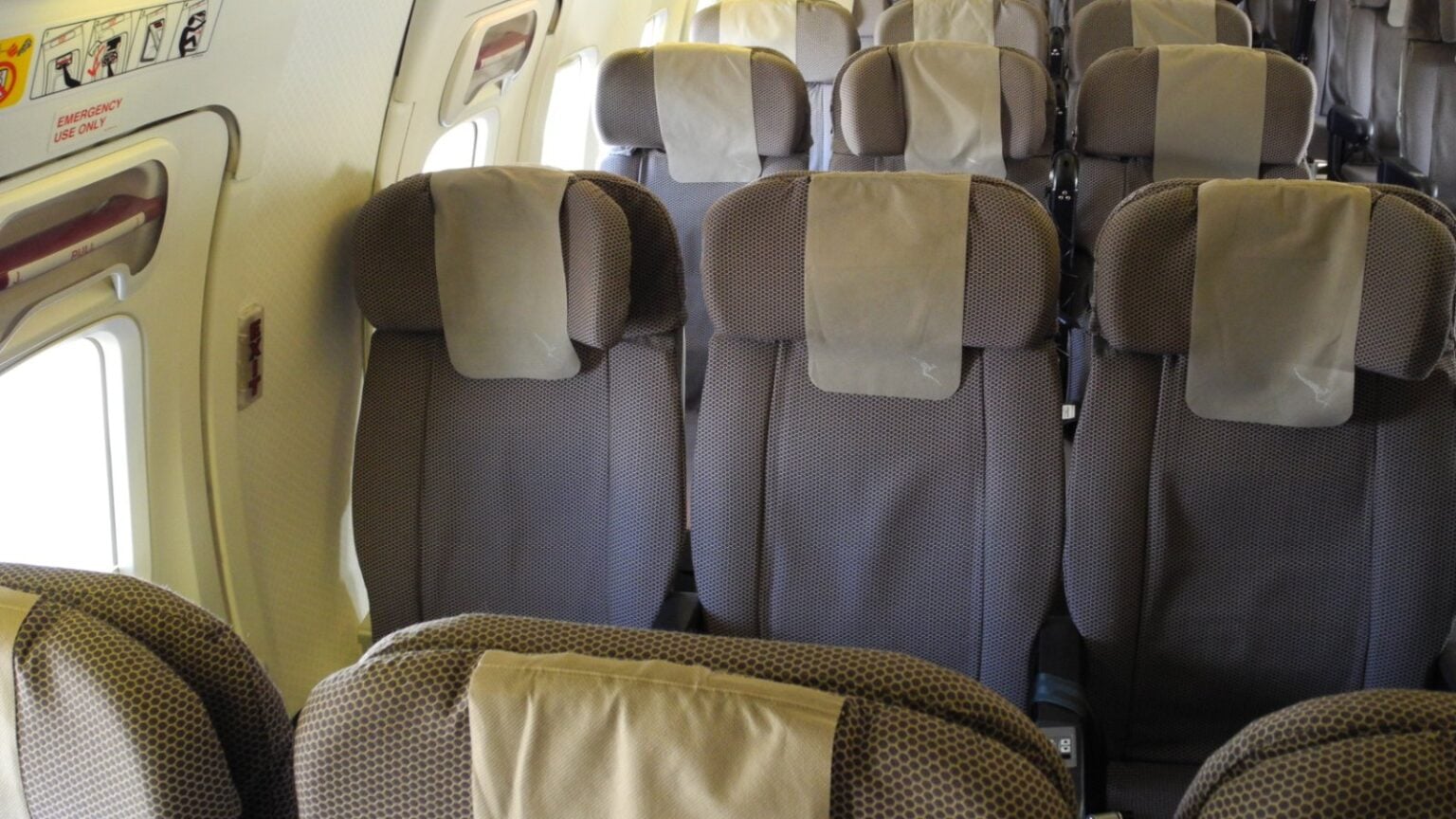 How to Avoid Family Seating Fees on Flights 2026
