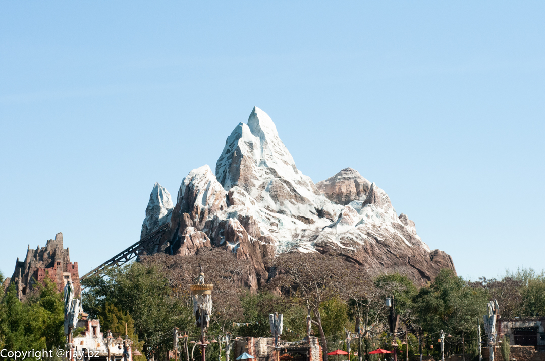 Disney World Reveals Holiday Resort Discounts for Late 2026 | Deep Arrival