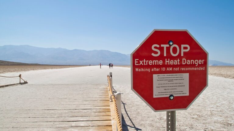 Grand Canyon Heat Warning: Southwest Travel Safety 2026