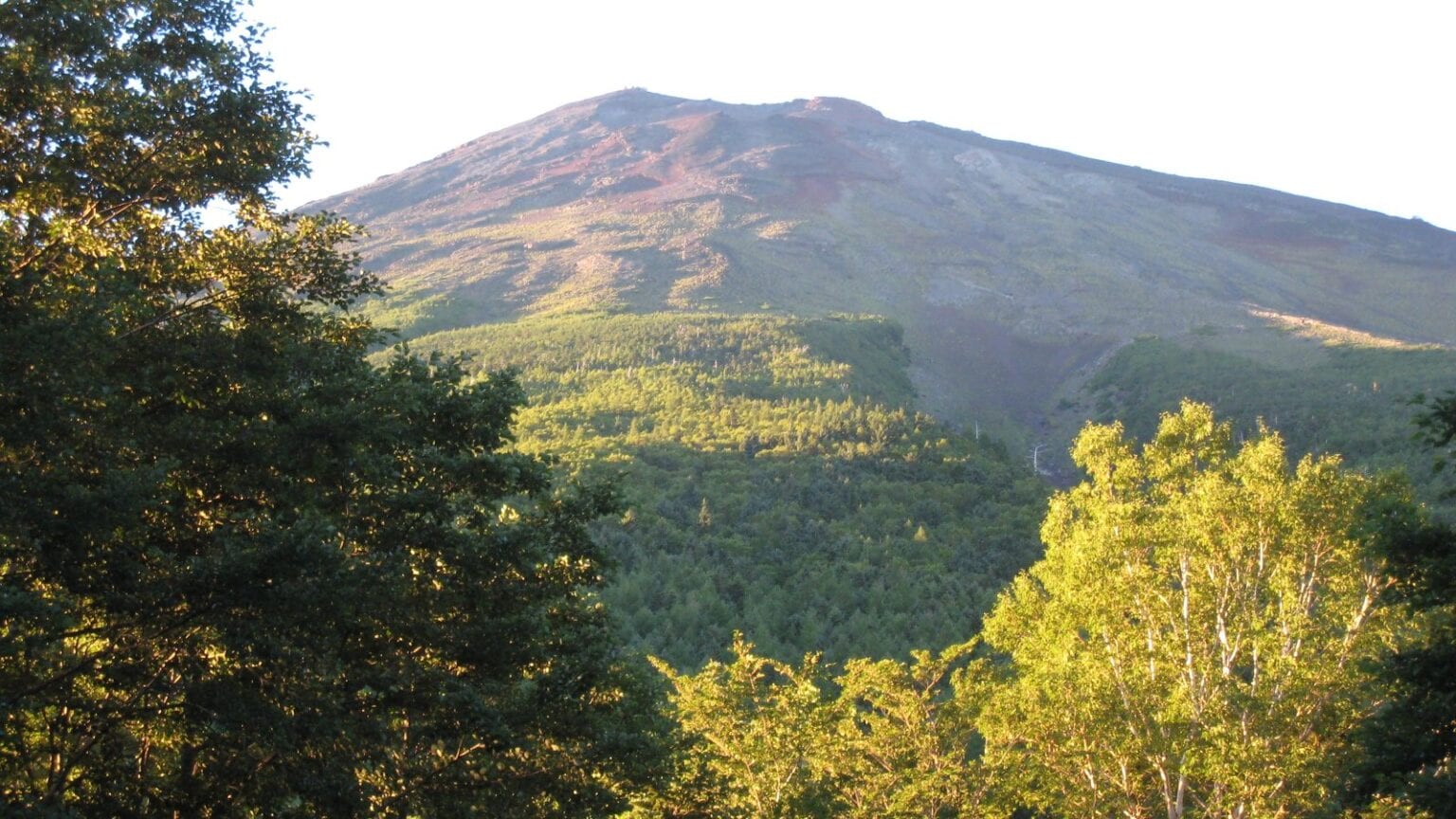 Mount Fuji 2026 Climbing: Fees, Caps and Reservations