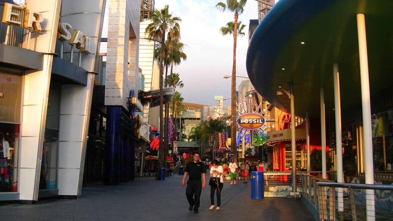 Universal Hollywood CityWalk Security Change