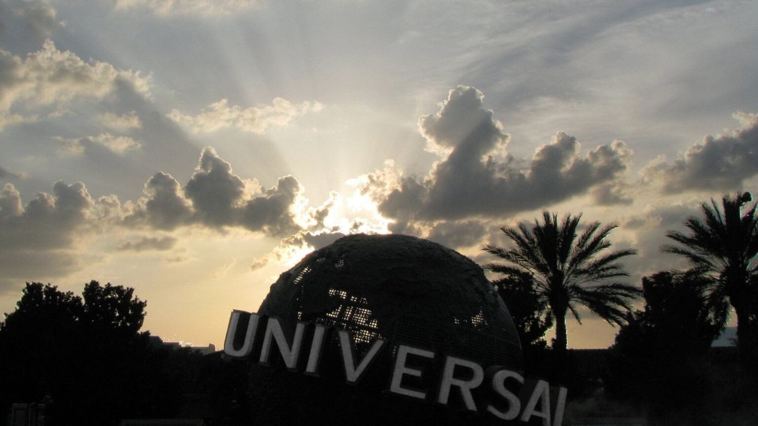 Universal Orlando Dining Closures 2026 Explained